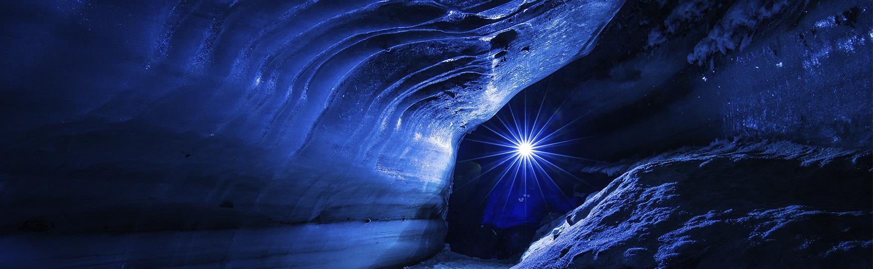 Ice Cave visits - Visit Svalbard