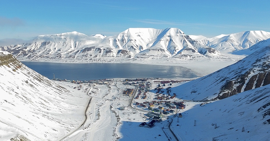Sunny winter | Visit Svalbard