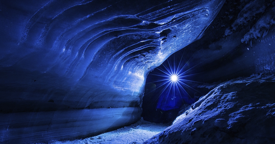 Ice Cave visits - Visit Svalbard