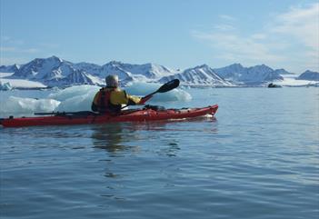 Kayak - Visit Svalbard